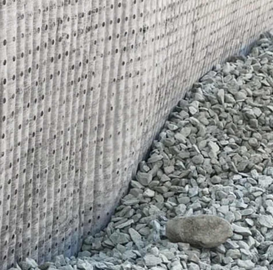 Como aplicar lâminas drenantes da forma certa?